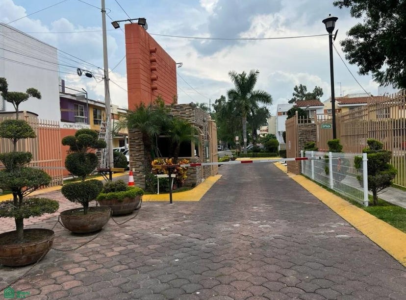 AV. AGRICOLA 2882, Parques del Bosque, San Pedro Tlaquepaque, Jalisco ...