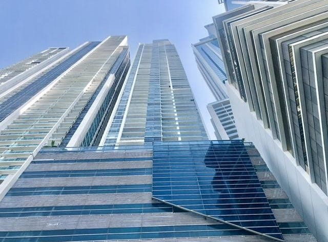 WATERS ON THE BAY, AVE BALBOA. ABOUT 400 METER FROM MULTICENTRO MALL ...