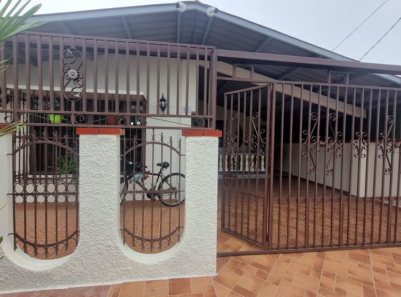 METROS DE LA AVENIDA LAFONTANA, EN EL RESIDENCIAL GERARDO, Panama ...
