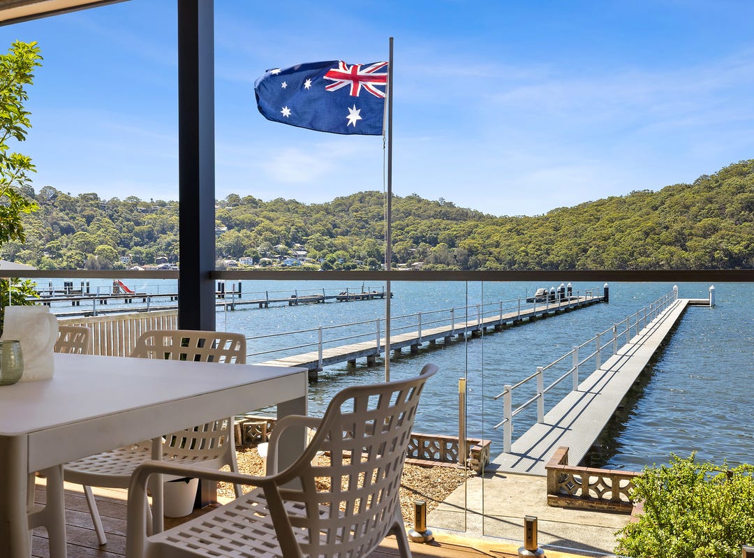 33 Waterview Street, Woy Woy, NSW 2256 Casa en Venta - RealEstate KH