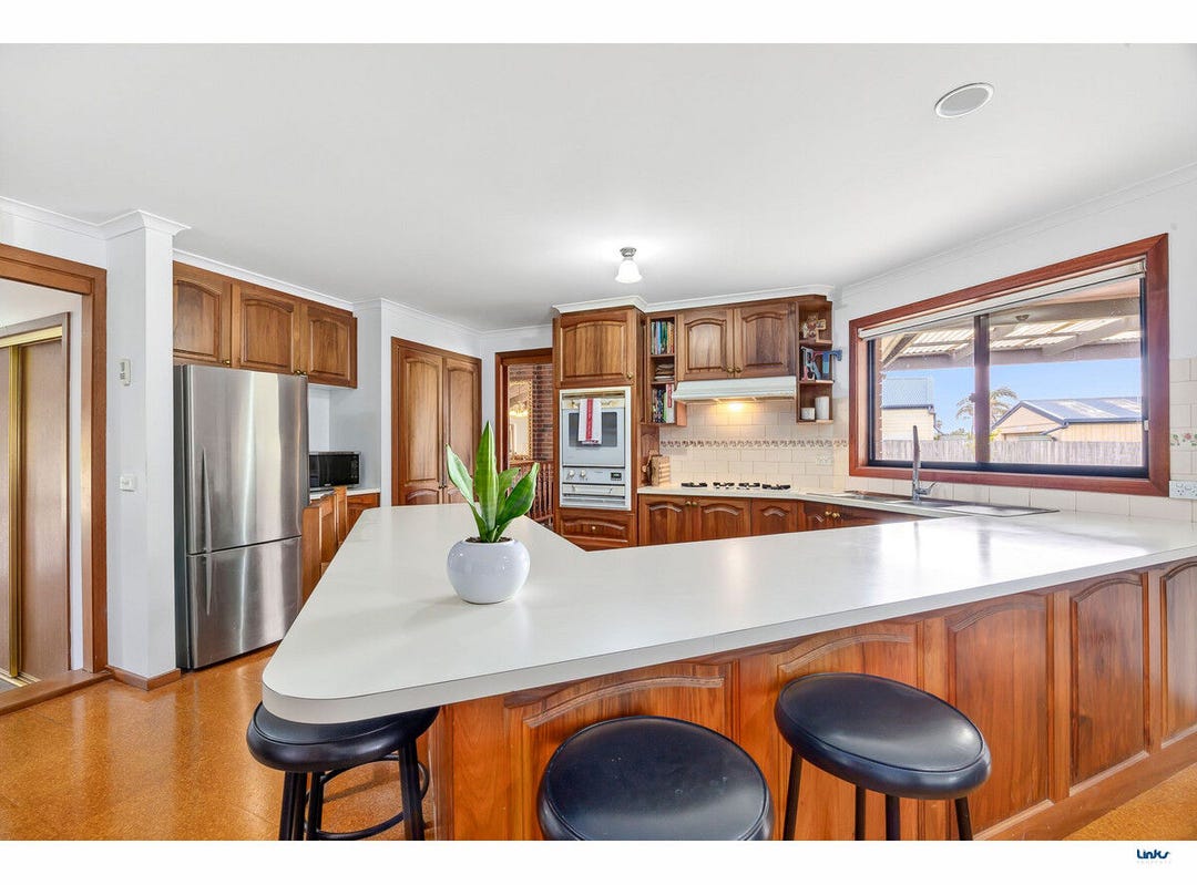 20 Golden Beach Way, Torquay, Vic 3228 House for Sale - realtor.com