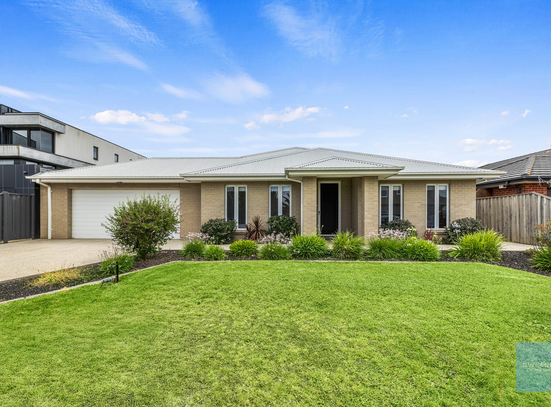 8 Bradfield Court, Taylors Hill, Vic 3037 House for Sale - realtor.com