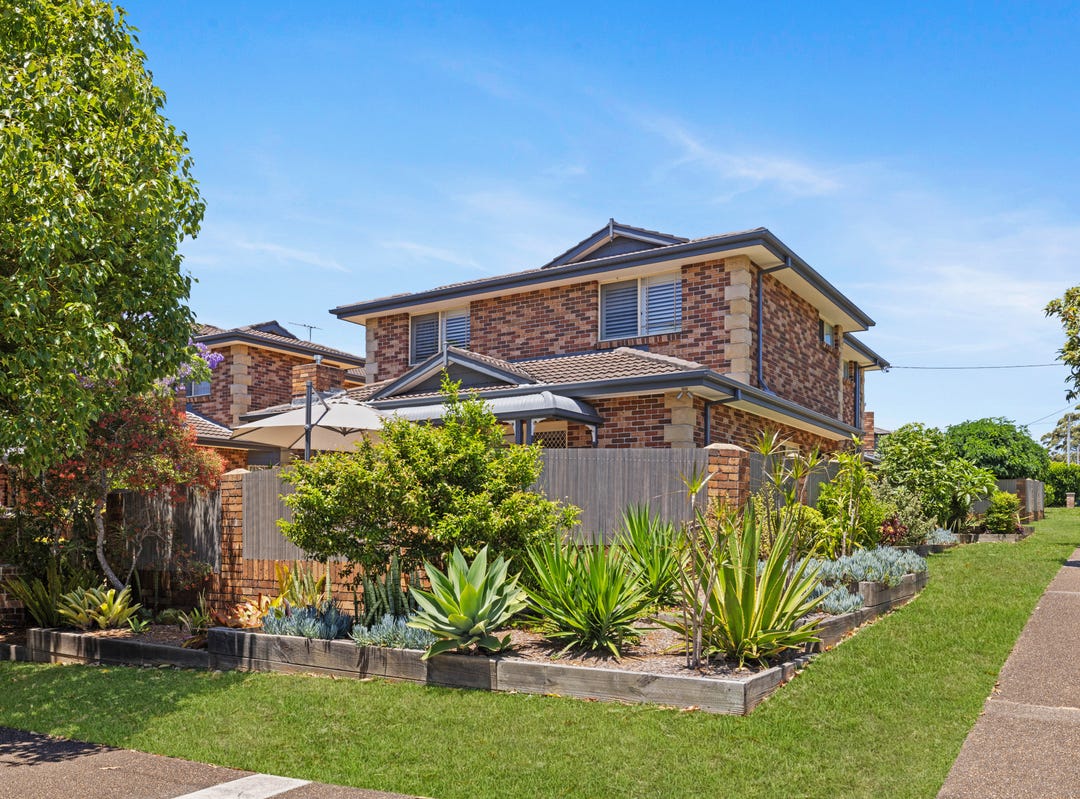 3/4 Raglan Road, Miranda, NSW 2228 Townhouse for Sale - RealEstate KH