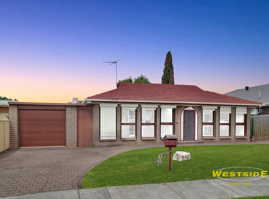 43 Gillespie Road, St Albans, Vic 3021 House for Sale - realtor.com