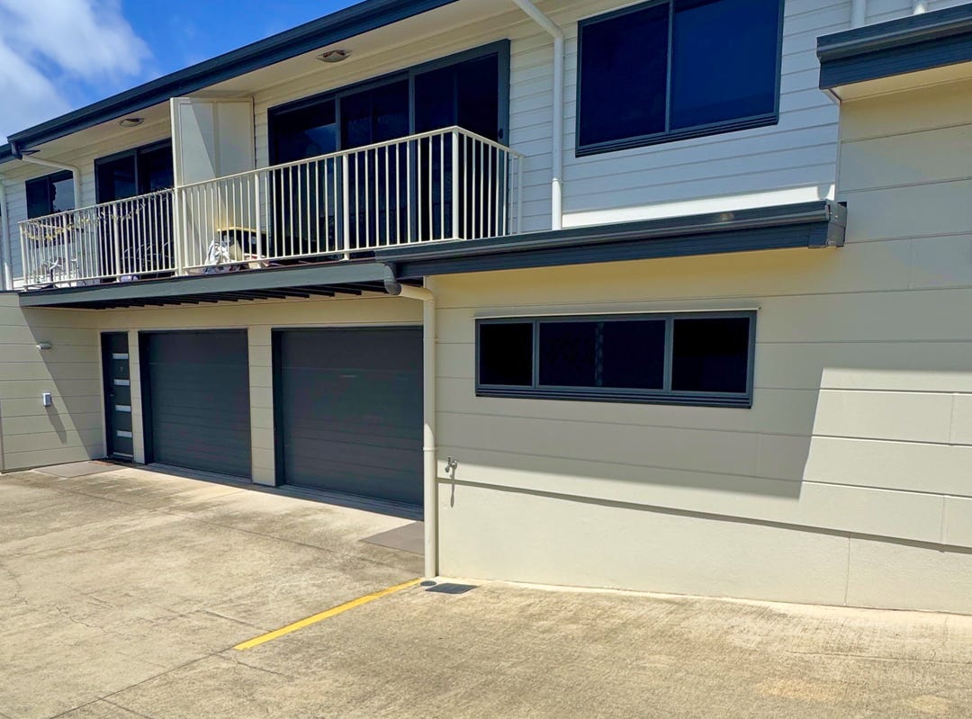 8/23 Roberts St, South Gladstone, Qld 4680 Townhouse for Sale - realtor.com