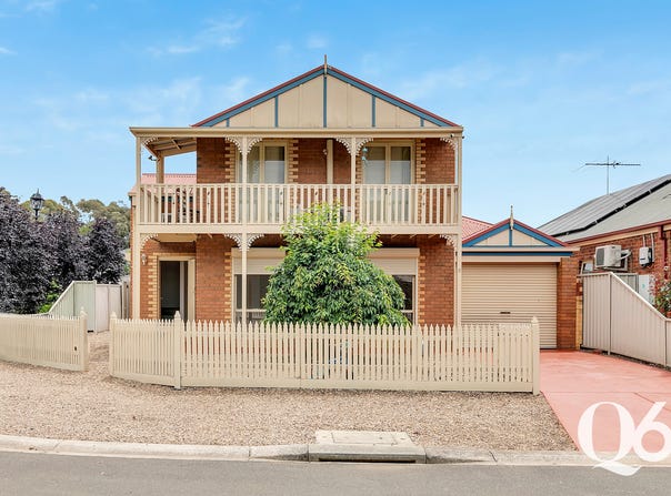 8 Spring Circuit, Caroline Springs, Vic 3023 House for Sale - realtor.com