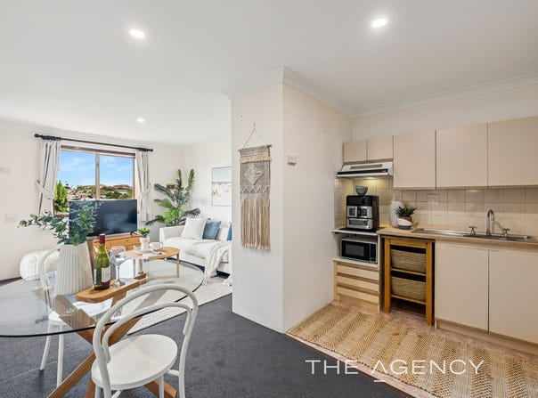 156/7 Harman Road, Sorrento, WA 6020
