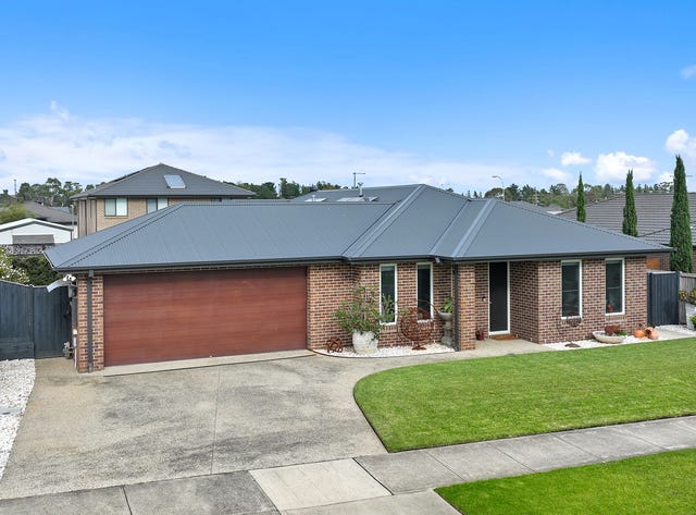 7 Violet Street, Bunyip, Vic 3815 House for Sale - RealEstate KH