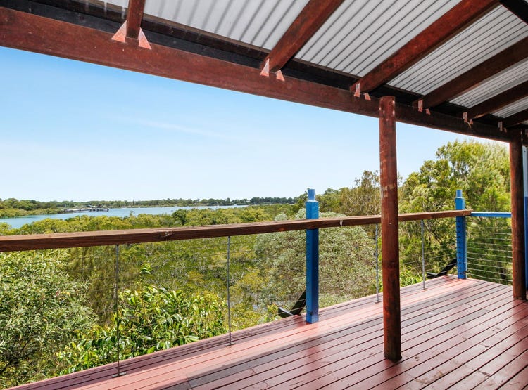 20 Deviot St, Macleay Island, Qld 4184 House for Sale - realtor.com