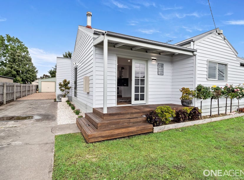 19 Pollock Avenue, Traralgon, Vic 3844 House for Sale - RealEstate KH